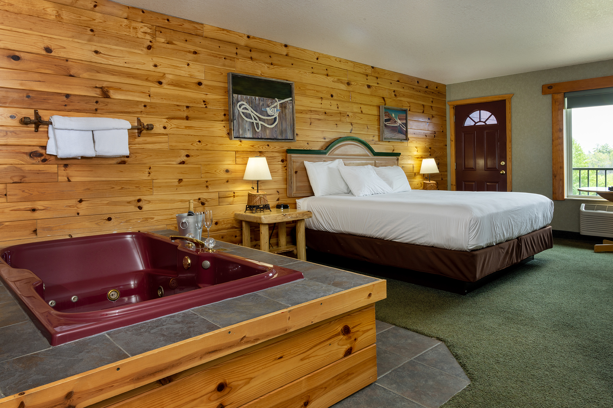 Northern Michigan Holiday Shopping Package | Pure Michigan | Official ...