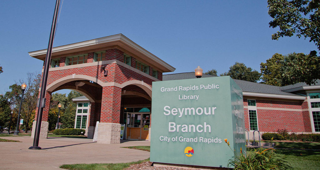 Día at the Library - Seymour Branch | Michigan