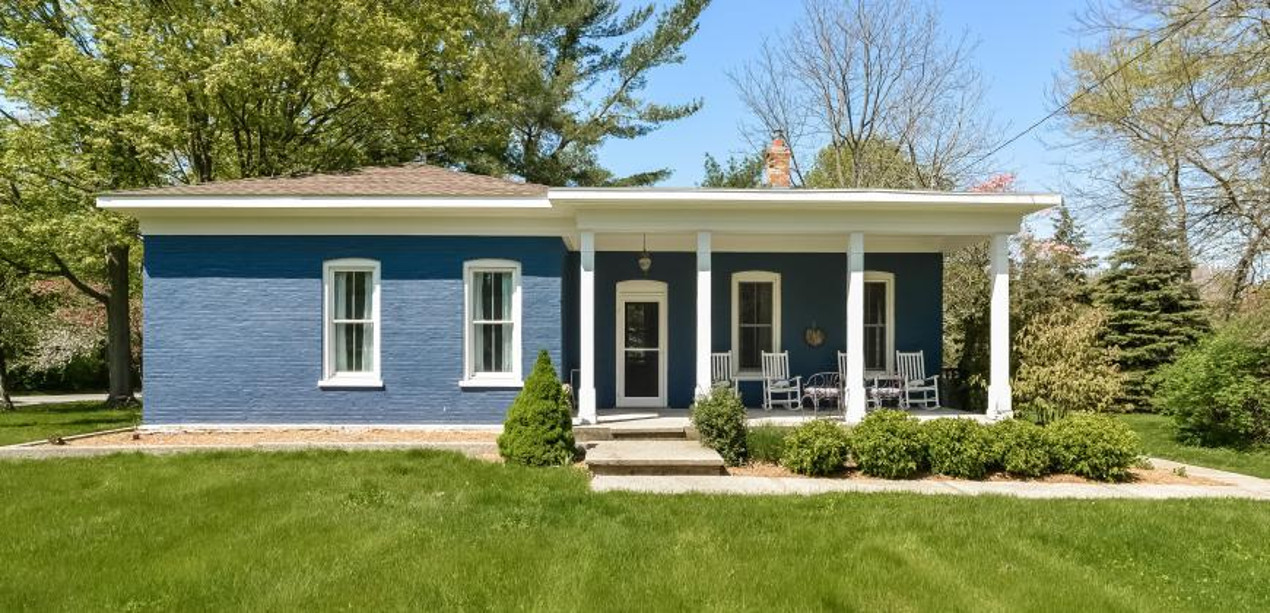 Quaint Cottages | Michigan