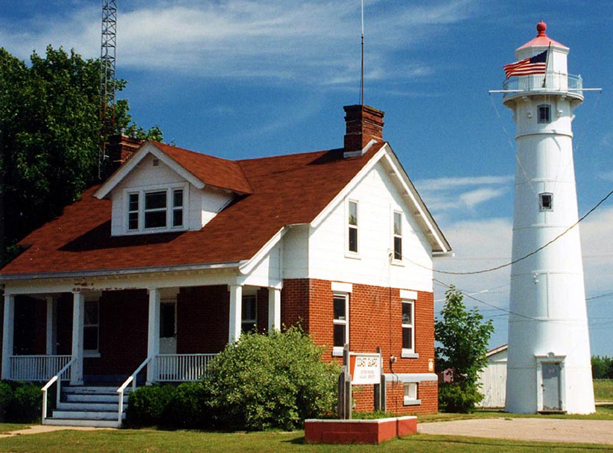 Munising Range Lighthouses | Michigan