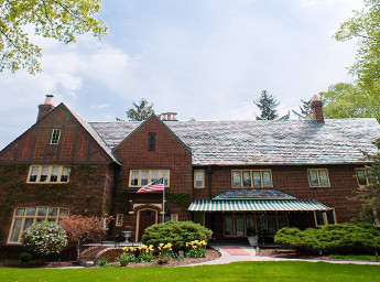 The English Inn, Restaurant and Pub | Michigan