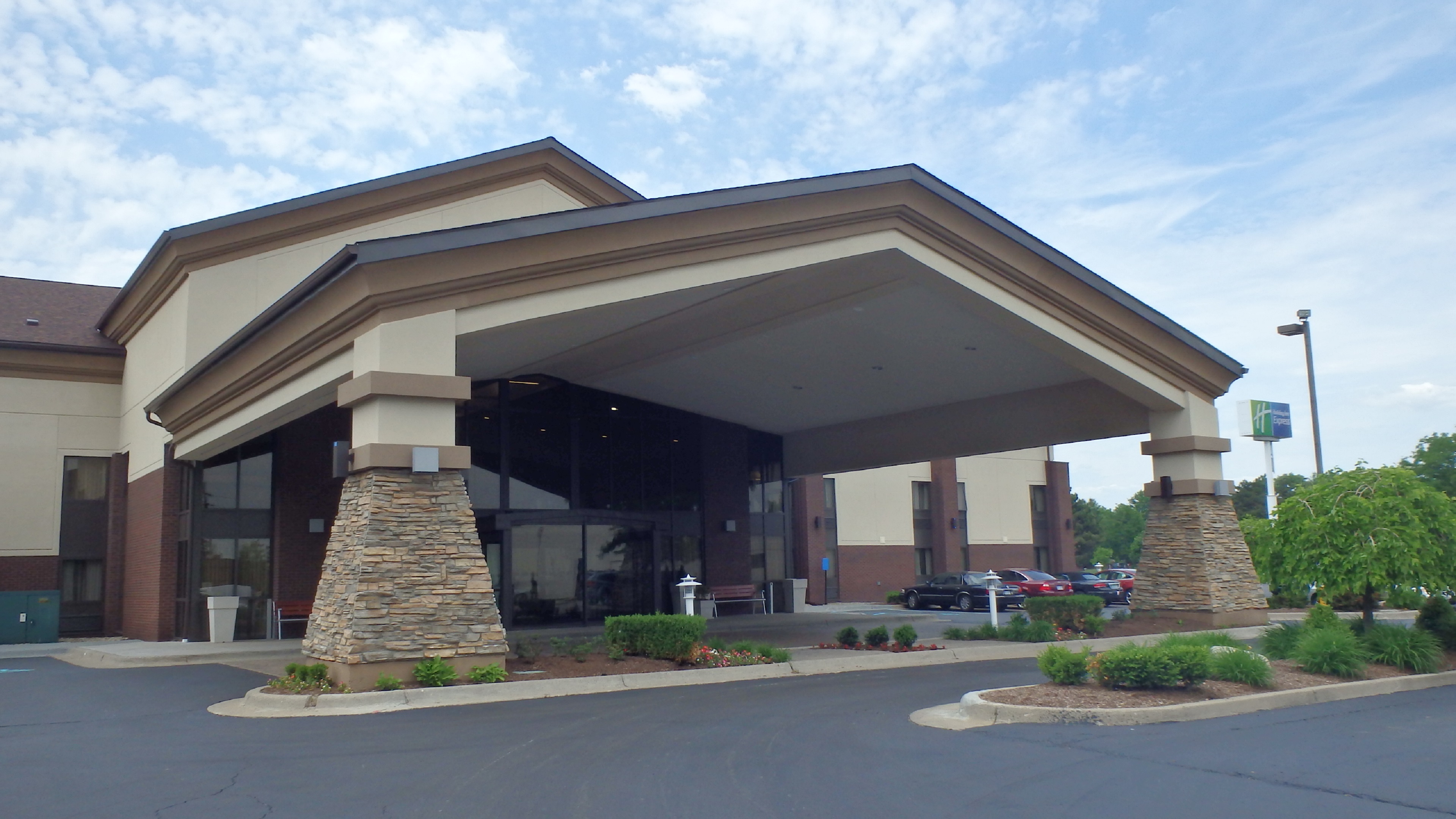 Holiday Inn Express - Warren | Michigan