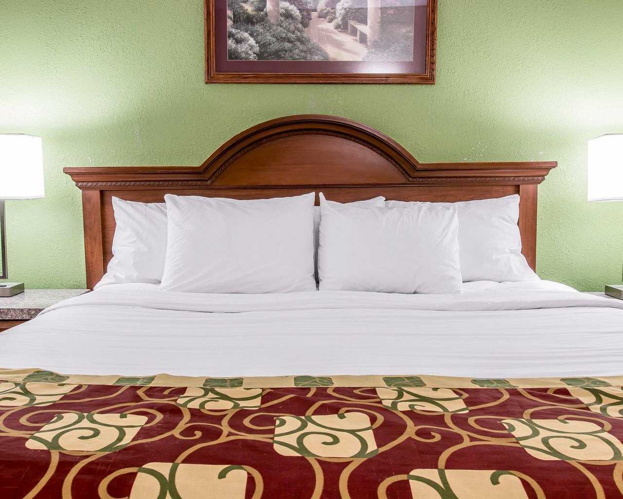 Clarion Inn - Kalamazoo | Michigan