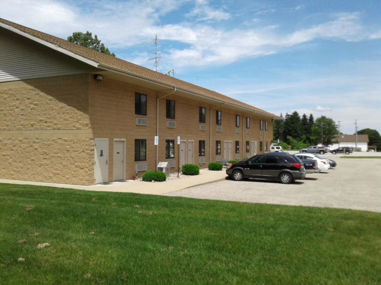 Cronks Oakridge Motel | Michigan