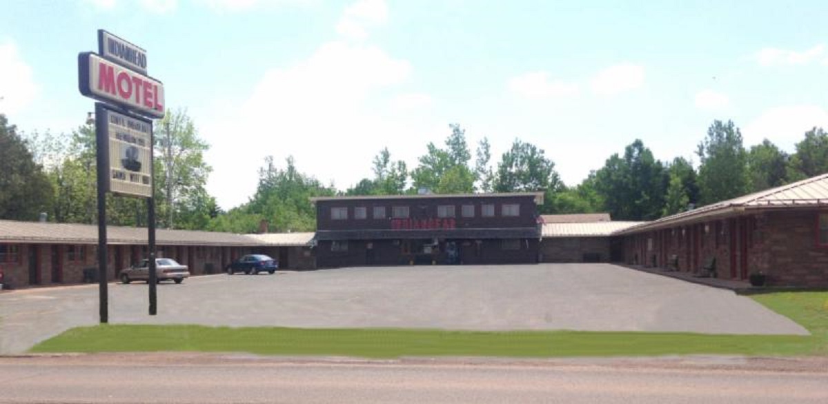 Indianhead Motel | Michigan