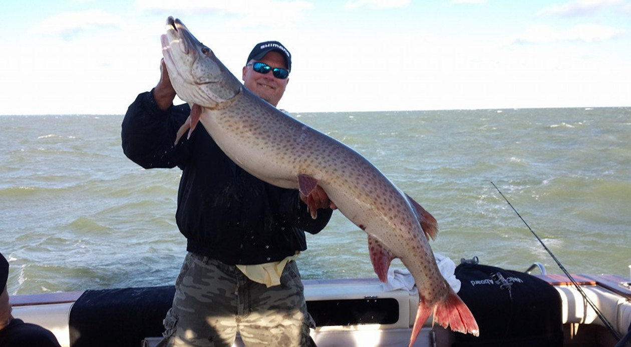 Heat Wave Musky Charters | Michigan