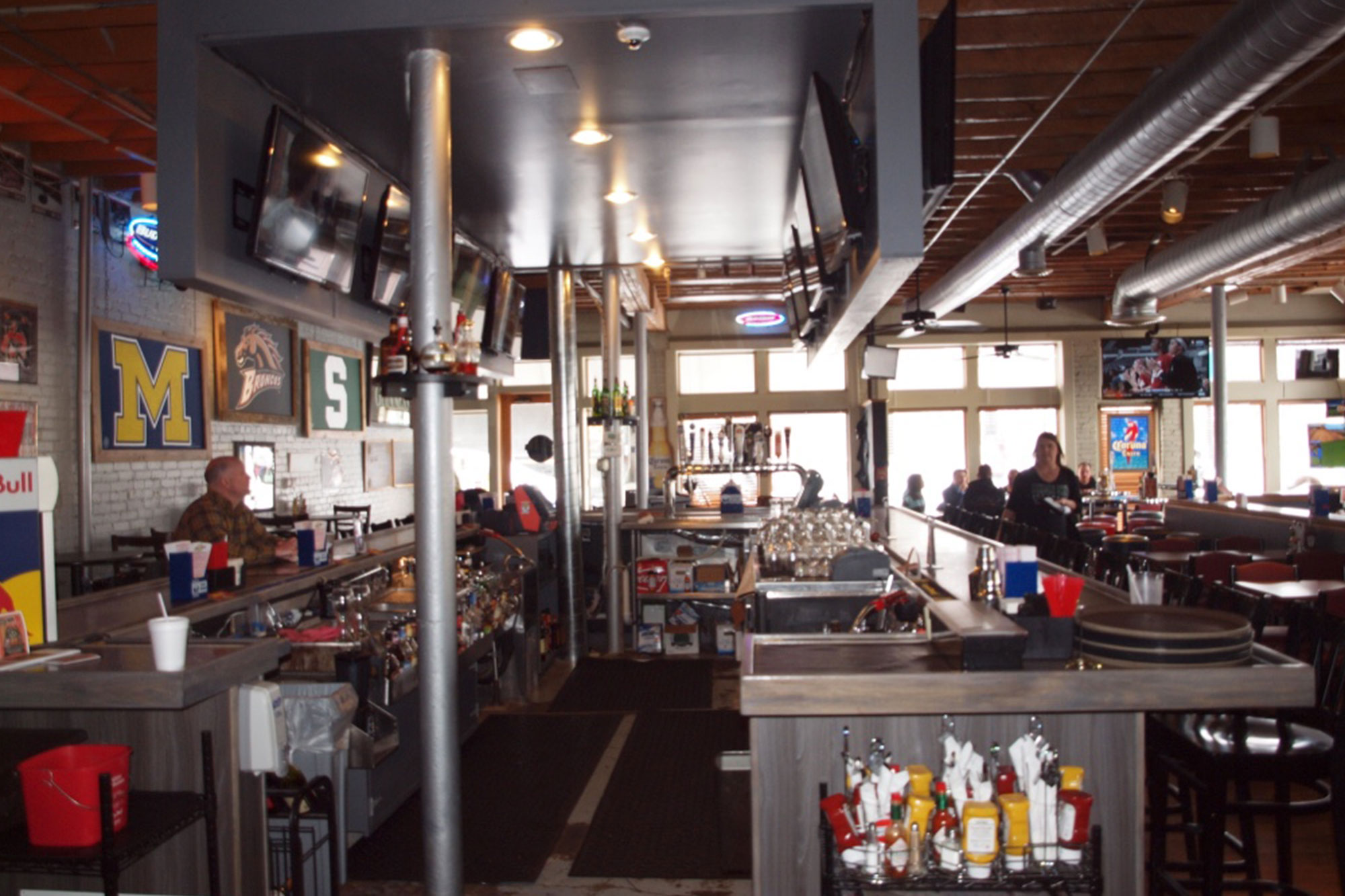Kloosterman's Sports Tap Bar & Grille | Michigan