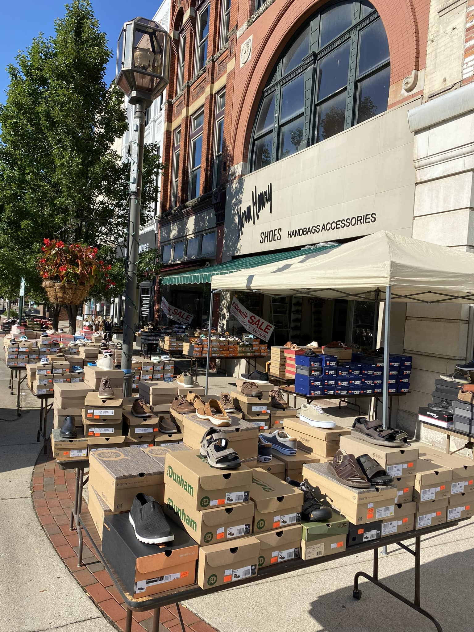 Norm Henry Shoes | Michigan