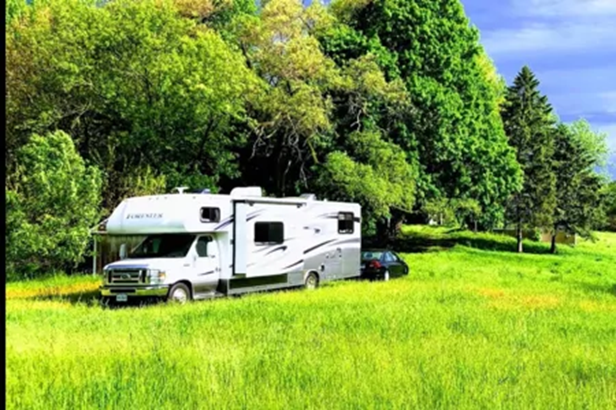 Neamu Farm Forest River 3171DS Ford Class C Rental | Michigan