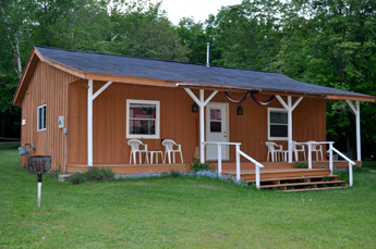 Four Seasons Cabins | Michigan