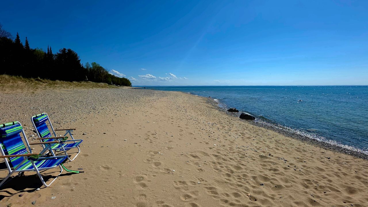 Holiday Vacation Rentals - Hemlock Cottage | Michigan