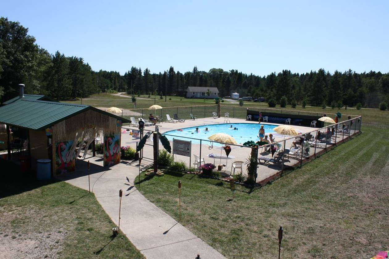 Warbler's Hideaway Campground | Michigan