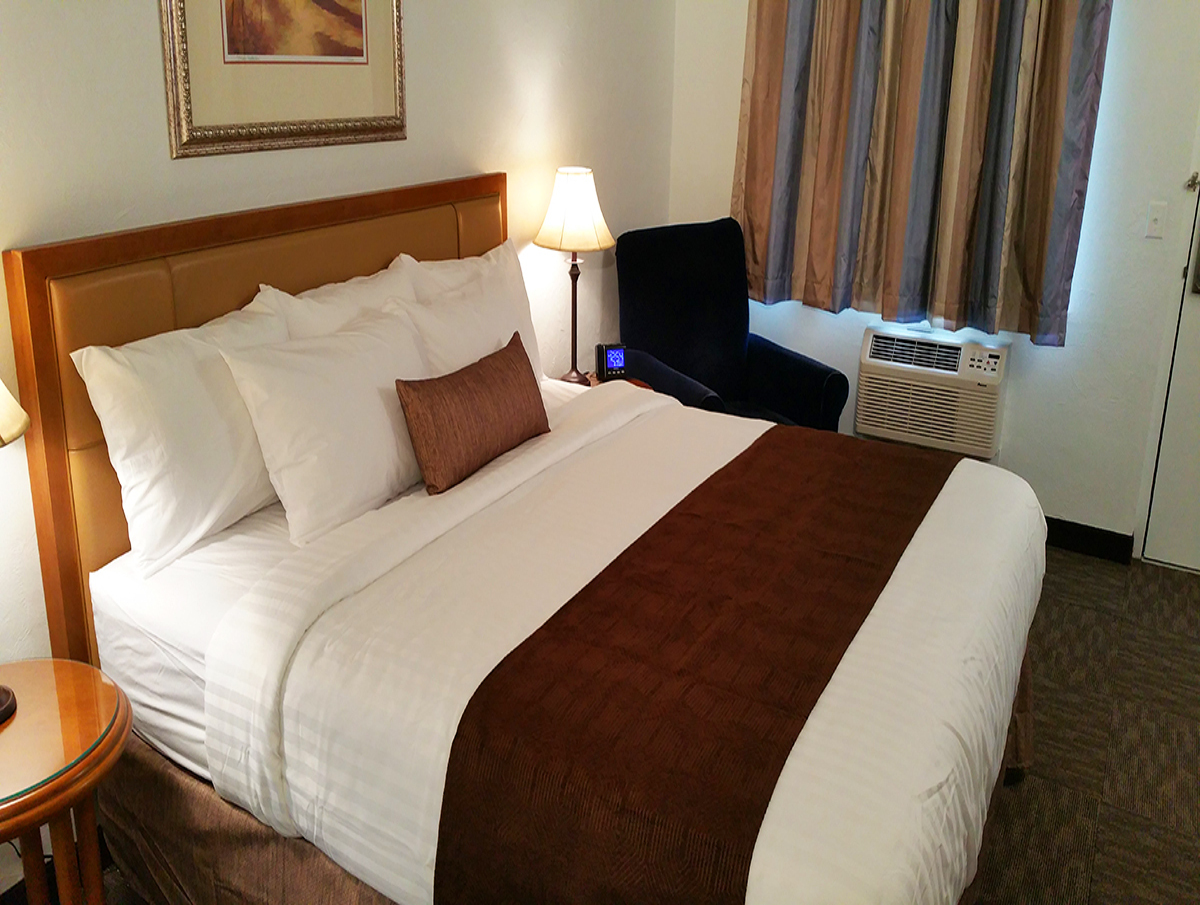 The Pines Country Inn | Michigan