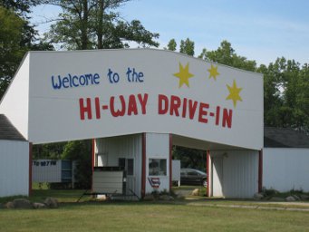 Hi-Way Drive-In Theater | Michigan