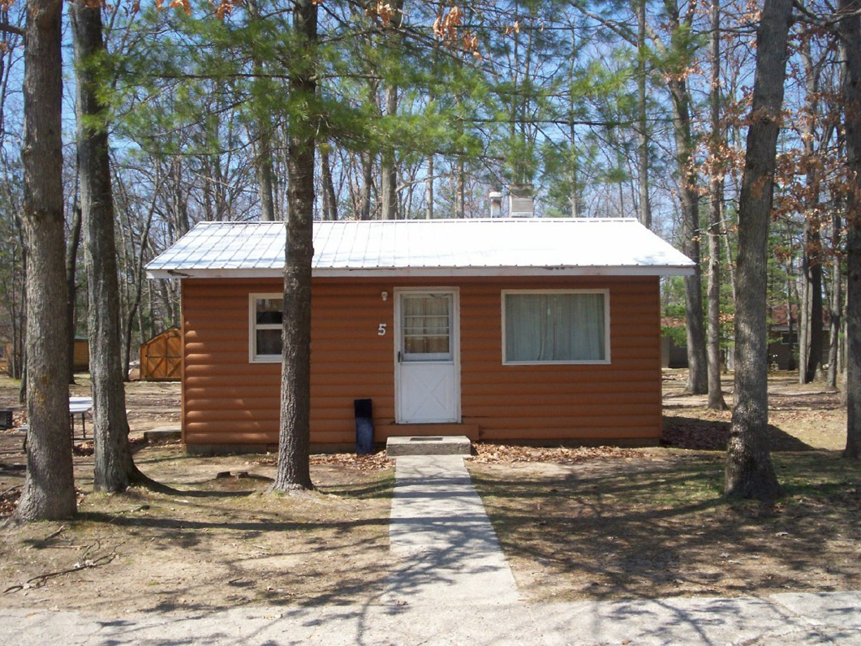 Brethren Bungalows | Michigan