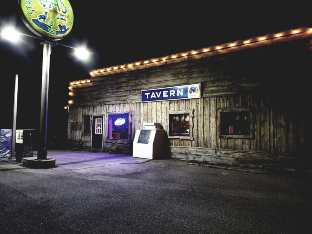 Strongs Tavern | Michigan