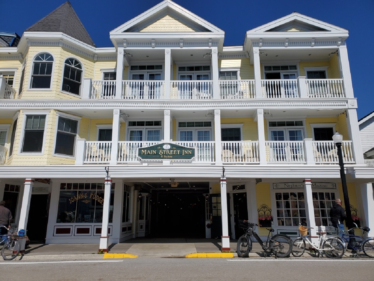 Main Street Inn & Suites | Michigan